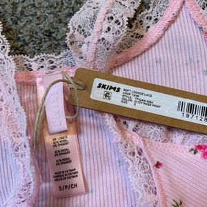 Tops | Skims Lace Pointelle Tank | Poshmark